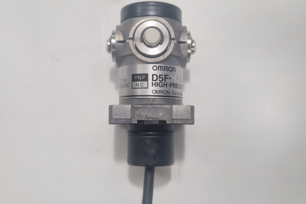 Omron D5F-2B34C-Y Tooleye Sensor (New)