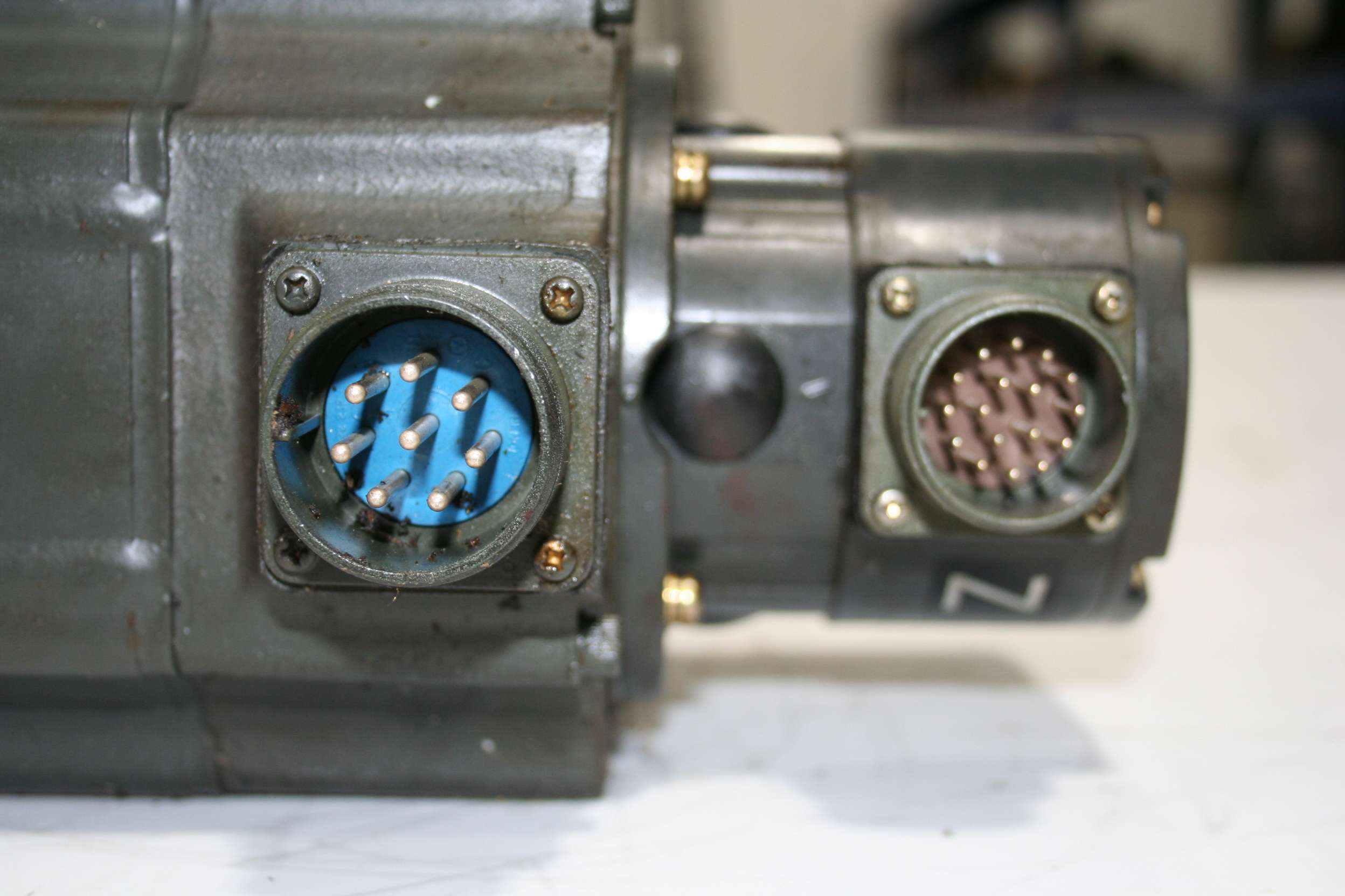 MAZAK Mitsubishi HA83C-S AC Servo Motor with encoder - Maz Service and ...